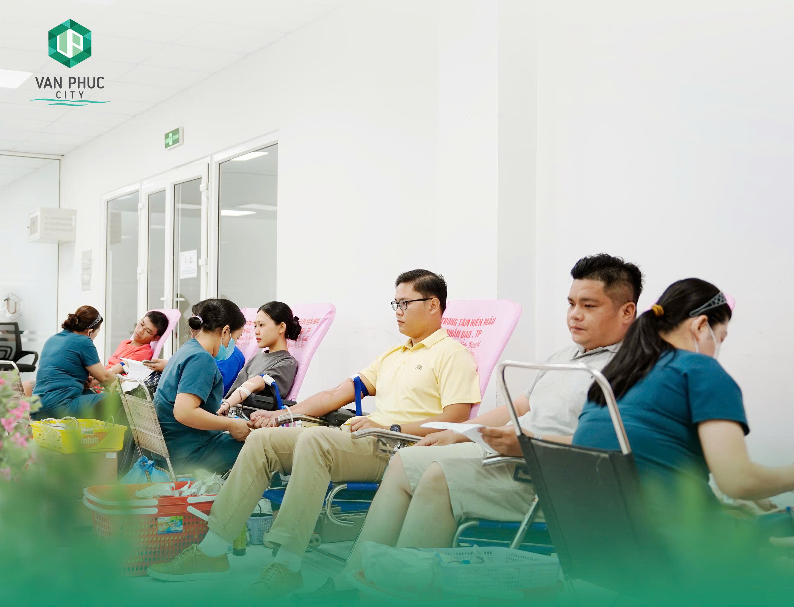 NGHĨA CỬ CAO ĐẸP Ở NGÀY HỘI HIẾN MÁU NHÂN ĐẠO TẠI VAN PHUC CITY